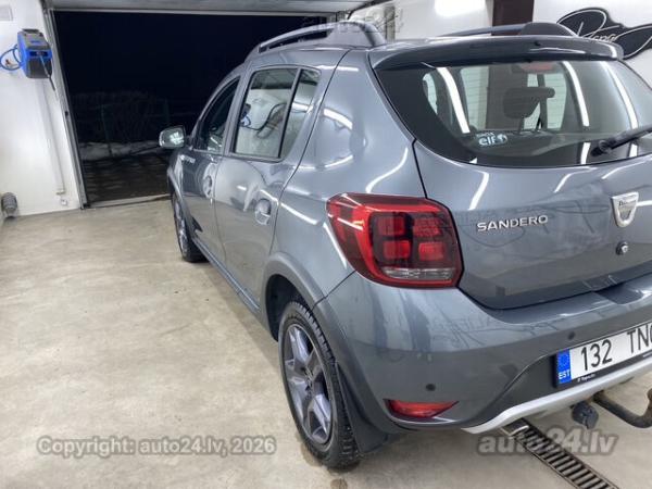 Grey Dacia Sandero 2018 in Tallinn, with an engine capacity of 1.50 L and mileage of 117 thousand km for 6500 €, photo 2 on AUTOMOTO.COM.LV