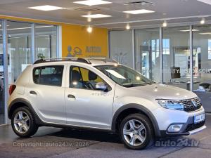 Pelēks Dacia Sandero 2018 Tallina, ar dzinēja tilpumu 1.50 L un nobraukumu 54 tūkst. km par 8990 €, foto  vietnē AUTOMOTO.COM.LV