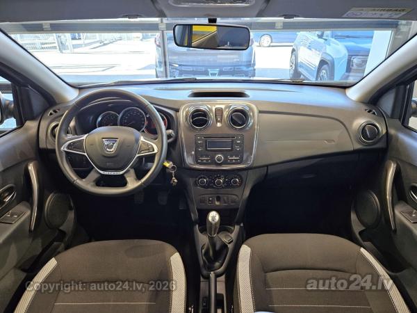 Grey Dacia Sandero 2018 in Tallinn, with an engine capacity of 1.50 L and mileage of 54 thousand km for 8990 €, photo 6 on AUTOMOTO.COM.LV