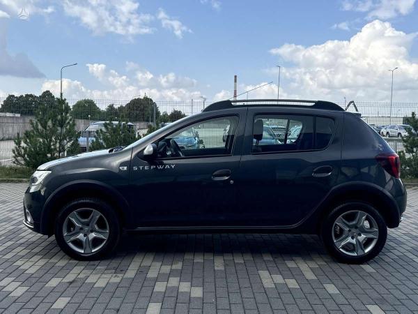 Pelēks Dacia Sandero 2018 Šauļi, ar dzinēja tilpumu 0.90 L un nobraukumu 166 tūkst. km par 5150 €, foto 7 vietnē AUTOMOTO.COM.LV