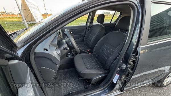 Grey Dacia Sandero 2020 in Tallinn, with an engine capacity of 1.00 L and mileage of 40 thousand km for 6500 €, photo 10 on AUTOMOTO.COM.LV