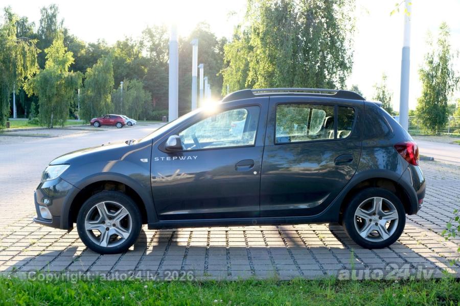 Pelēks Dacia Sandero 2020 Tartu, ar dzinēja tilpumu 1.50 L un nobraukumu 40 tūkst. km par 7200 €, foto 3 vietnē AUTOMOTO.COM.LV