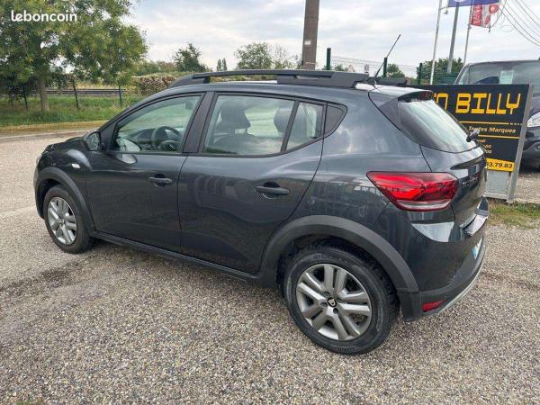 Grey Dacia Sandero 2021 in Taurage, with an engine capacity of 1.00 L and mileage of 173 thousand km for 7950 €, photo 11 on AUTOMOTO.COM.LV