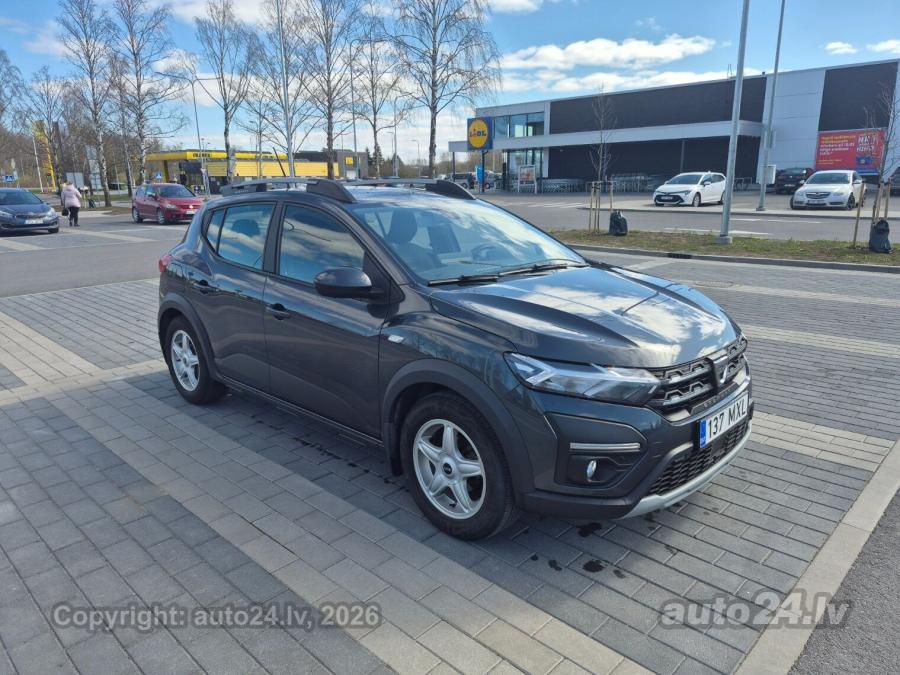 Grey Dacia Sandero 2021 in Paldiski, with an engine capacity of 1.00 L and mileage of 70 thousand km for 10990 €, photo 3 on AUTOMOTO.COM.LV