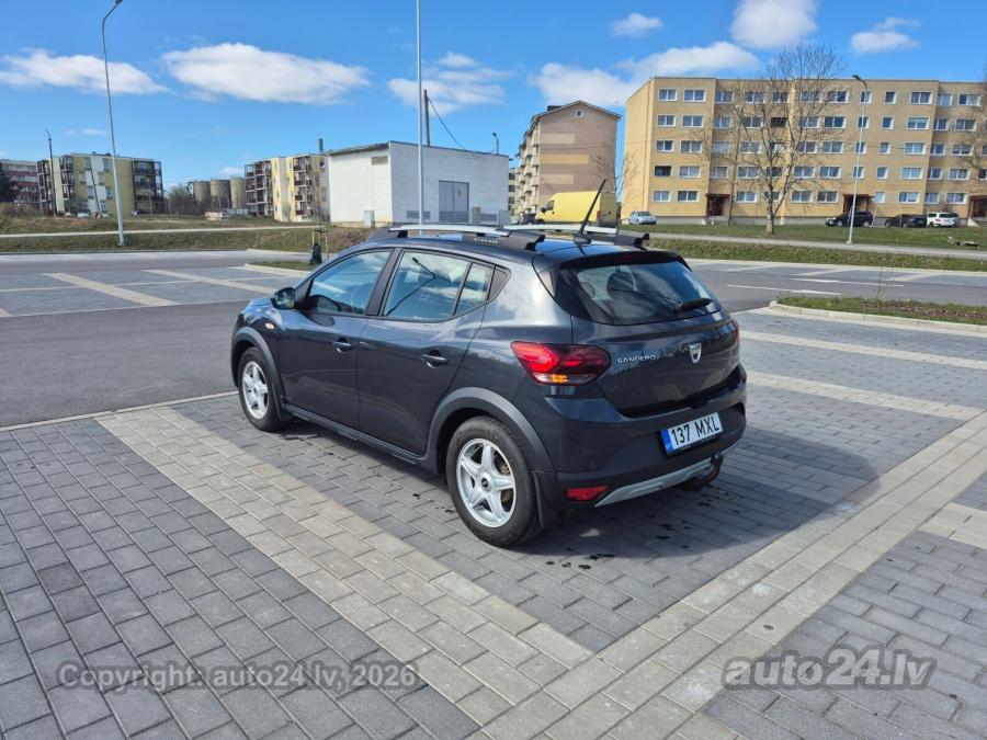 Grey Dacia Sandero 2021 in Paldiski, with an engine capacity of 1.00 L and mileage of 70 thousand km for 10990 €, photo 6 on AUTOMOTO.COM.LV