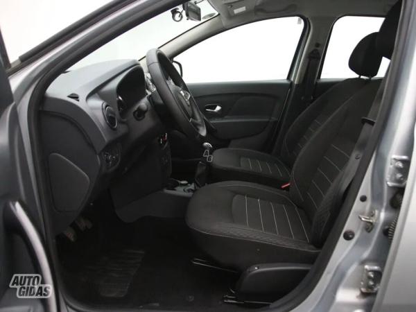 Grey Dacia Sandero 2021 in Vilnius, with an engine capacity of 1.00 L and mileage of 121 thousand km for 7999 €, photo 4 on AUTOMOTO.COM.LV