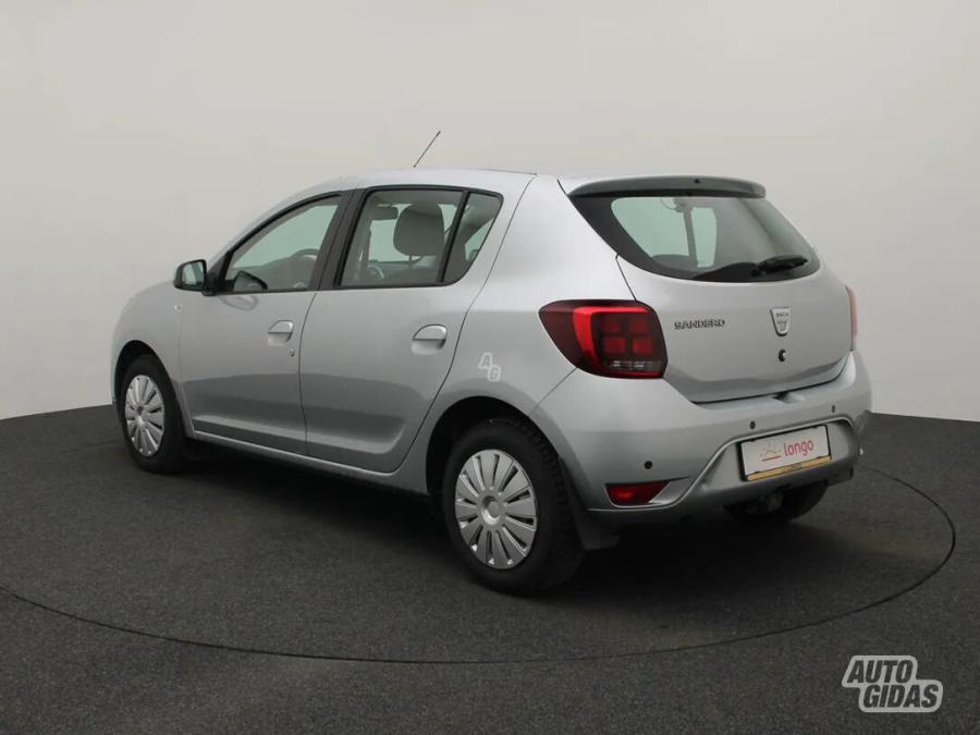 Grey Dacia Sandero 2021 in Vilnius, with an engine capacity of 1.00 L and mileage of 121 thousand km for 7999 €, photo 8 on AUTOMOTO.COM.LV