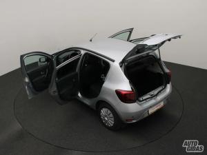 Grey Dacia Sandero 2021 in Vilnius, with an engine capacity of 1.00 L and mileage of 121 thousand km for 7999 €, photo 14 on AUTOMOTO.COM.LV