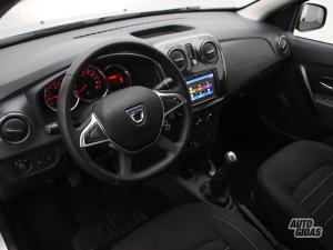 Grey Dacia Sandero 2021 in Vilnius, with an engine capacity of 1.00 L and mileage of 121 thousand km for 7999 €, photo 17 on AUTOMOTO.COM.LV