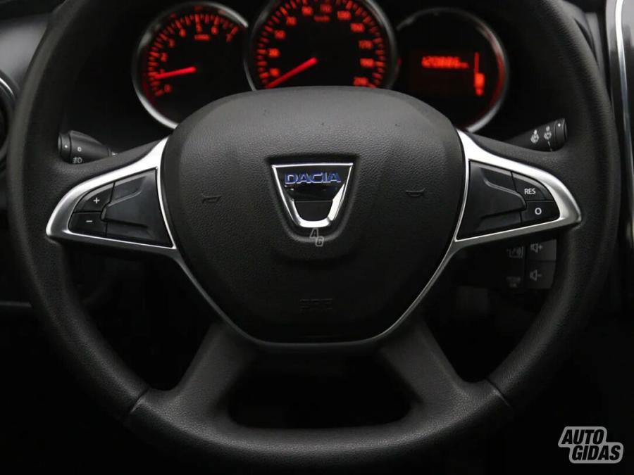 Grey Dacia Sandero 2021 in Vilnius, with an engine capacity of 1.00 L and mileage of 121 thousand km for 7999 €, photo 19 on AUTOMOTO.COM.LV