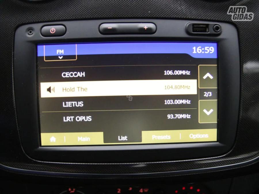 Grey Dacia Sandero 2021 in Vilnius, with an engine capacity of 1.00 L and mileage of 121 thousand km for 7999 €, photo 23 on AUTOMOTO.COM.LV