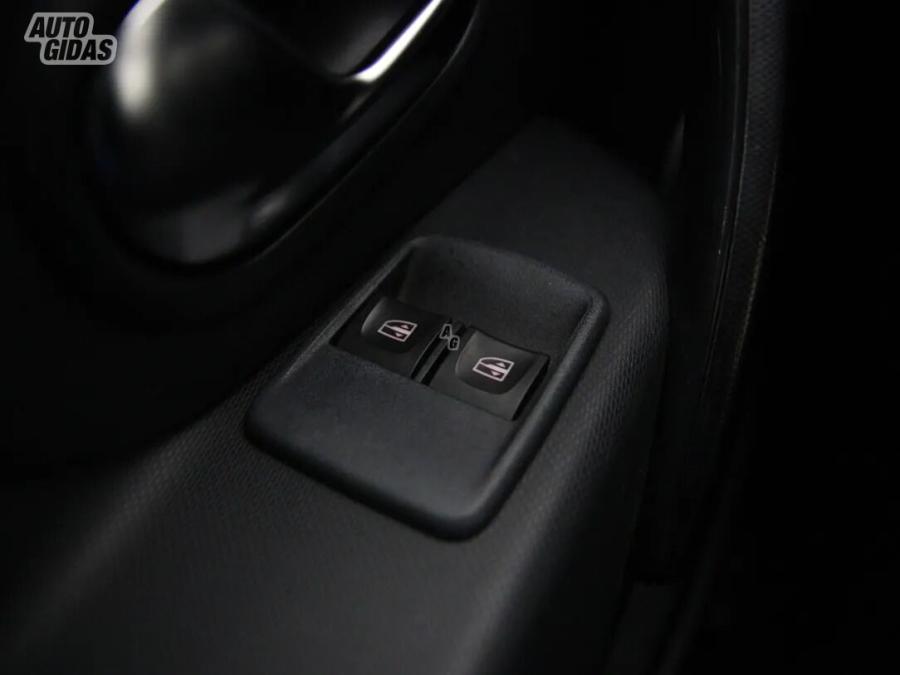Grey Dacia Sandero 2021 in Vilnius, with an engine capacity of 1.00 L and mileage of 121 thousand km for 7999 €, photo 26 on AUTOMOTO.COM.LV