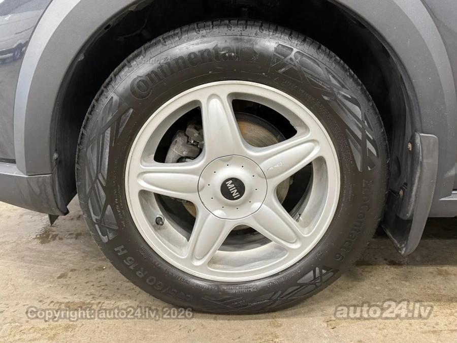 Grey Dacia Sandero 2021 in Tallinn, with an engine capacity of 1.00 L and mileage of 71 thousand km for 9995 €, photo 6 on AUTOMOTO.COM.LV