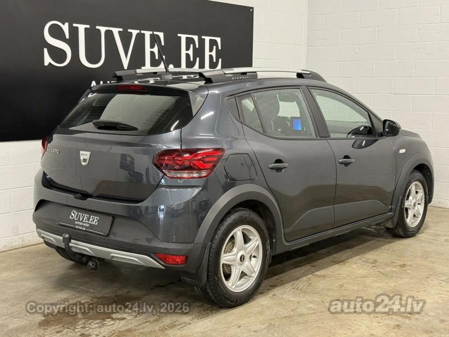 Grey Dacia Sandero 2021 in Tallinn, with an engine capacity of 1.00 L and mileage of 71 thousand km for 9995 €, photo 8 on AUTOMOTO.COM.LV