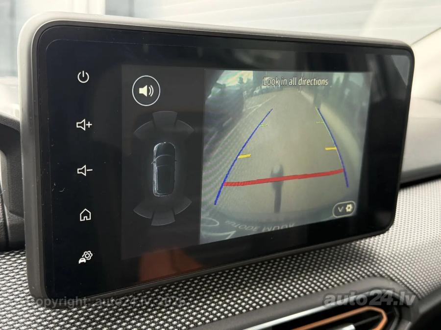 Grey Dacia Sandero 2021 in Tallinn, with an engine capacity of 1.00 L and mileage of 71 thousand km for 9995 €, photo 17 on AUTOMOTO.COM.LV
