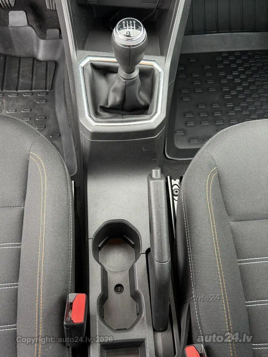 Grey Dacia Sandero 2021 in Tallinn, with an engine capacity of 1.00 L and mileage of 71 thousand km for 9995 €, photo 19 on AUTOMOTO.COM.LV