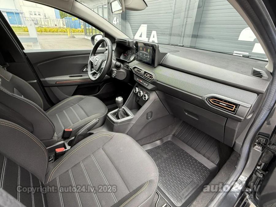 Grey Dacia Sandero 2021 in Tallinn, with an engine capacity of 1.00 L and mileage of 71 thousand km for 9995 €, photo 23 on AUTOMOTO.COM.LV