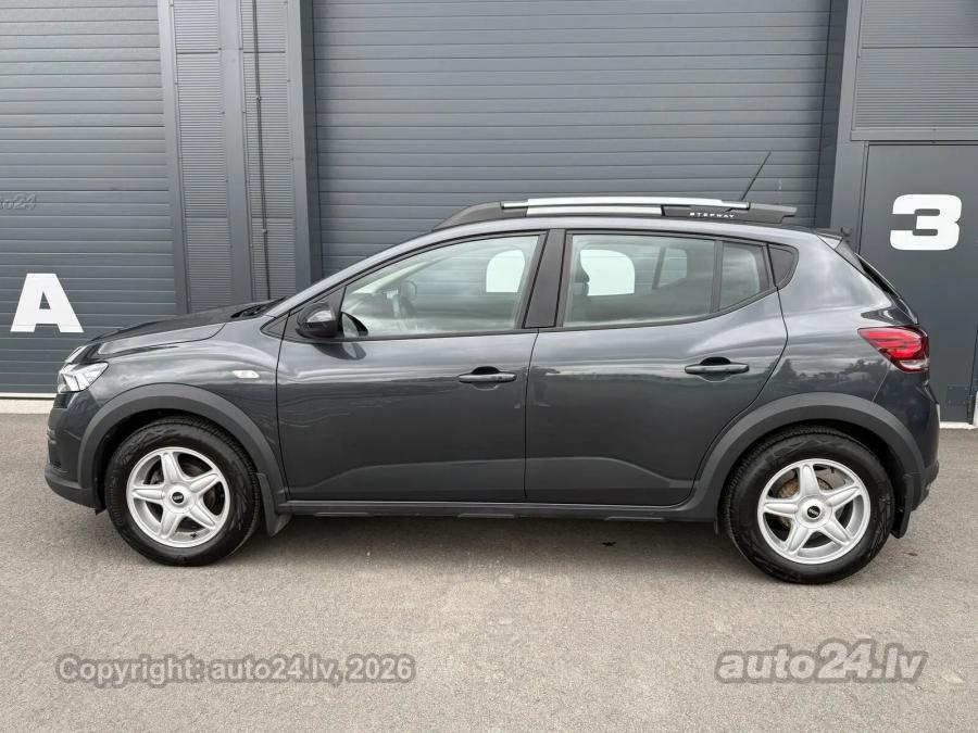 Grey Dacia Sandero 2021 in Tallinn, with an engine capacity of 1.00 L and mileage of 71 thousand km for 9995 €, photo 24 on AUTOMOTO.COM.LV