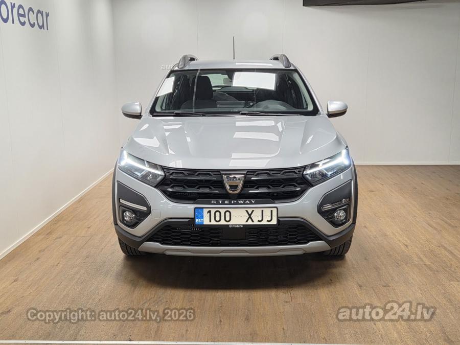 Grey Dacia Sandero 2021 in Tallinn, with an engine capacity of 1.00 L and mileage of 20 thousand km for 12900 €, photo 3 on AUTOMOTO.COM.LV