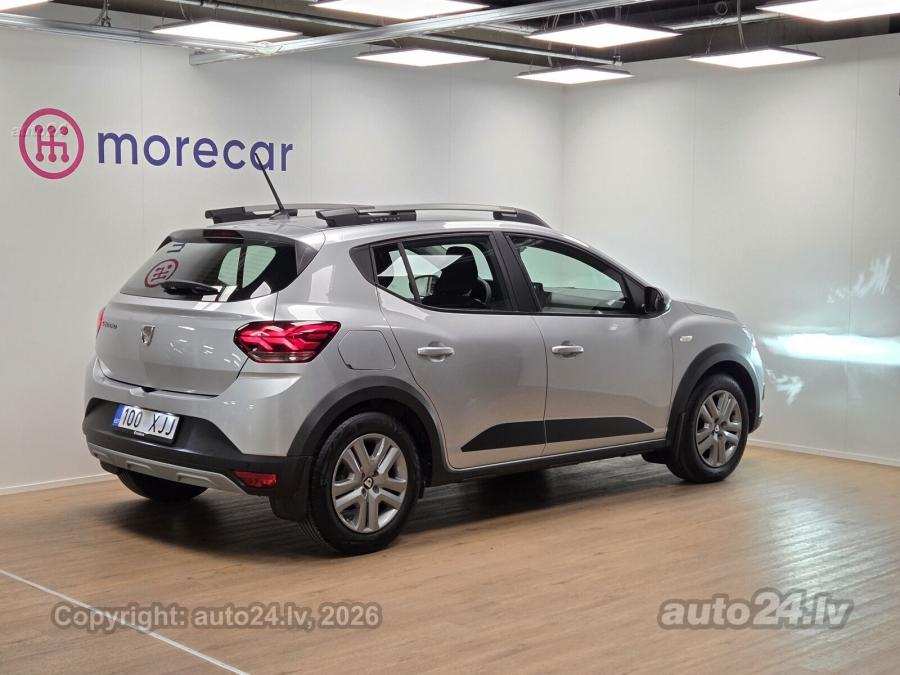 Grey Dacia Sandero 2021 in Tallinn, with an engine capacity of 1.00 L and mileage of 20 thousand km for 12900 €, photo 5 on AUTOMOTO.COM.LV