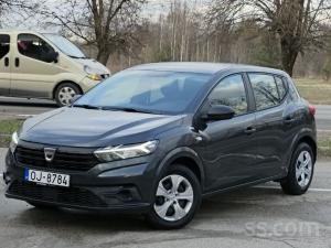 Grey Dacia Sandero 2021 in Ogre, with an engine capacity of 1.00 L and mileage of 33 thousand km for 8570 €, photo 4 on AUTOMOTO.COM.LV