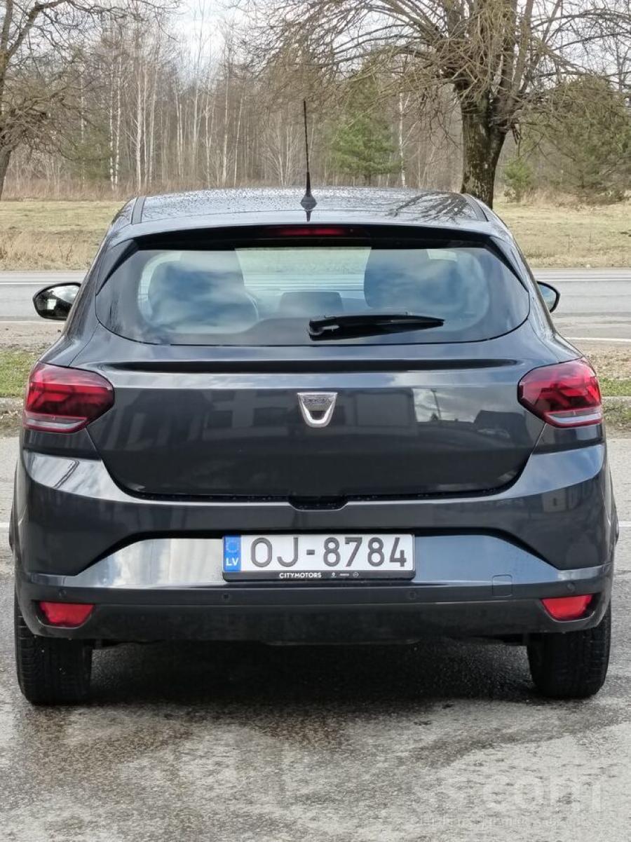 Grey Dacia Sandero 2021 in Ogre, with an engine capacity of 1.00 L and mileage of 33 thousand km for 8570 €, photo 6 on AUTOMOTO.COM.LV