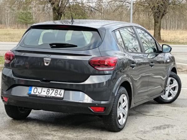 Grey Dacia Sandero 2021 in Ogre, with an engine capacity of 1.00 L and mileage of 33 thousand km for 8570 €, photo 6 on AUTOMOTO.COM.LV