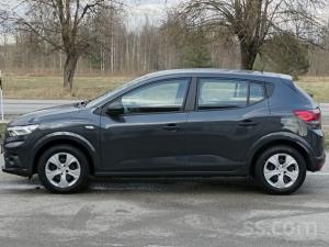 Grey Dacia Sandero 2021 in Ogre, with an engine capacity of 1.00 L and mileage of 33 thousand km for 8570 €, photo 8 on AUTOMOTO.COM.LV
