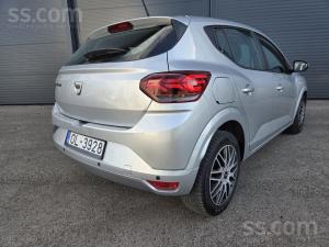 Grey Dacia Sandero 2021 in Riga, with an engine capacity of 1.00 L and mileage of 58 thousand km for 8200 €, photo 8 on AUTOMOTO.COM.LV