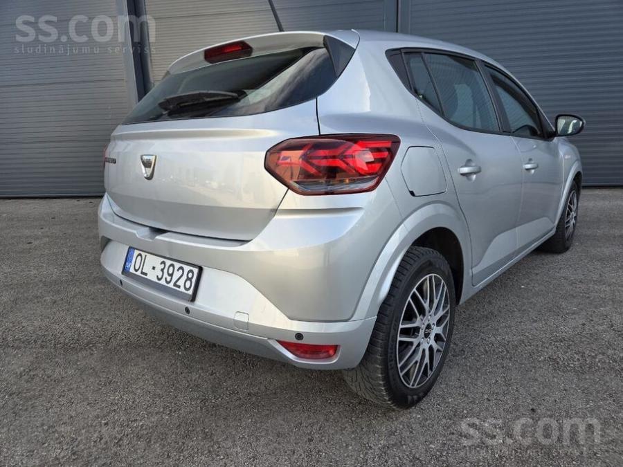 Grey Dacia Sandero 2021 in Riga, with an engine capacity of 1.00 L and mileage of 58 thousand km for 8200 €, photo 8 on AUTOMOTO.COM.LV