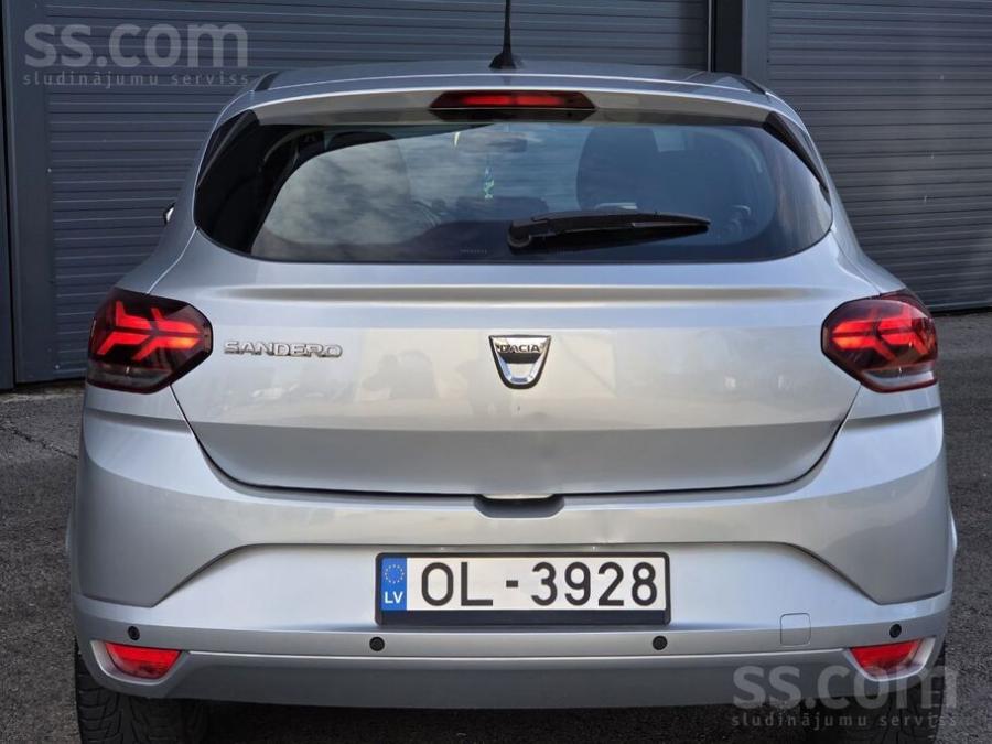 Grey Dacia Sandero 2021 in Riga, with an engine capacity of 1.00 L and mileage of 58 thousand km for 8200 €, photo 9 on AUTOMOTO.COM.LV