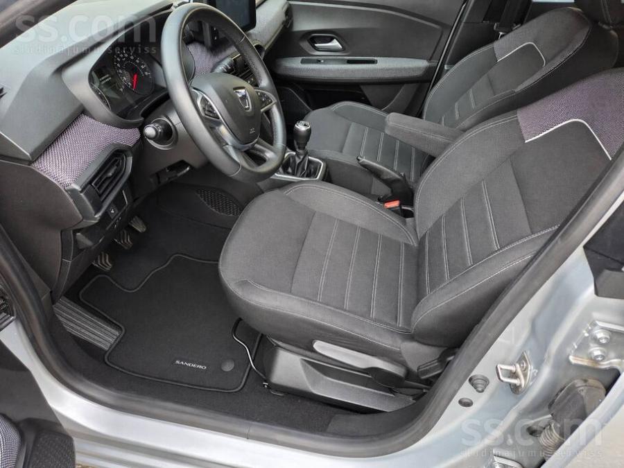 Grey Dacia Sandero 2021 in Riga, with an engine capacity of 1.00 L and mileage of 58 thousand km for 8200 €, photo 13 on AUTOMOTO.COM.LV