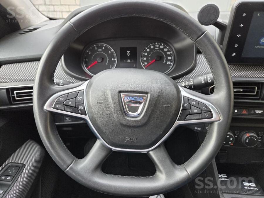 Grey Dacia Sandero 2021 in Riga, with an engine capacity of 1.00 L and mileage of 58 thousand km for 8200 €, photo 20 on AUTOMOTO.COM.LV
