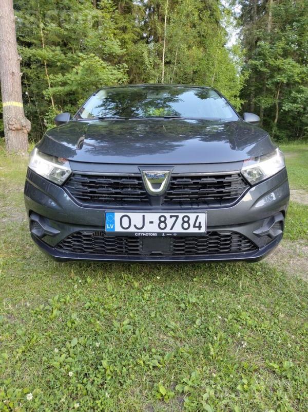 Grey Dacia Sandero 2021 in Riga, with an engine capacity of 0.90 L and mileage of 34 thousand km for 8350 €, photo 5 on AUTOMOTO.COM.LV