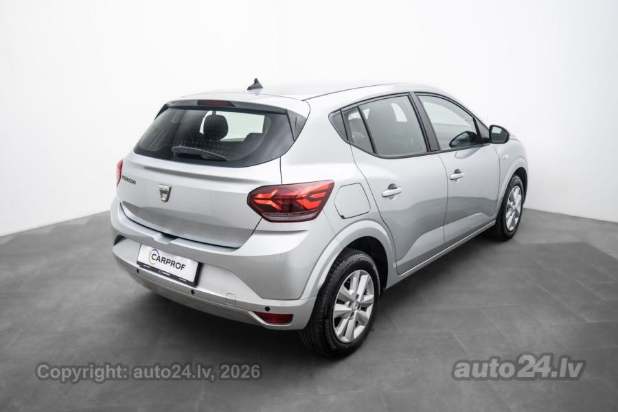 Grey Dacia Sandero 2021 in Tallinn, with an engine capacity of 1.00 L and mileage of 94 thousand km for 7999 €, photo 5 on AUTOMOTO.COM.LV