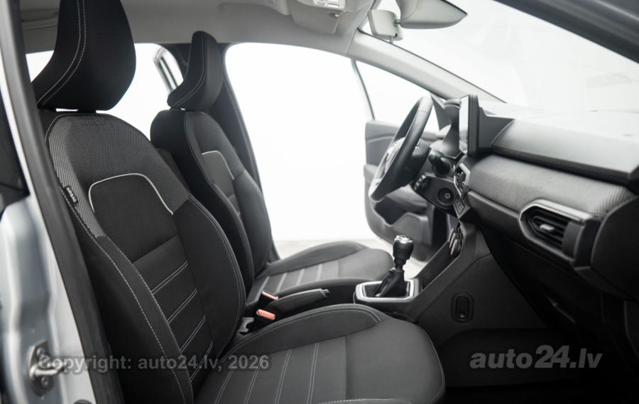 Grey Dacia Sandero 2021 in Tallinn, with an engine capacity of 1.00 L and mileage of 94 thousand km for 7999 €, photo 11 on AUTOMOTO.COM.LV