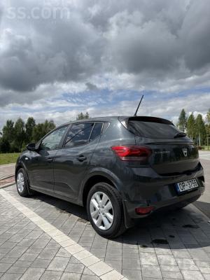Grey Dacia Sandero 2021 in Jelgava, with an engine capacity of 1.00 L and mileage of 72 thousand km for 9500 €, photo 6 on AUTOMOTO.COM.LV
