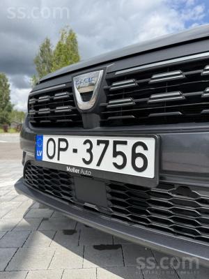 Grey Dacia Sandero 2021 in Jelgava, with an engine capacity of 1.00 L and mileage of 72 thousand km for 9500 €, photo 10 on AUTOMOTO.COM.LV