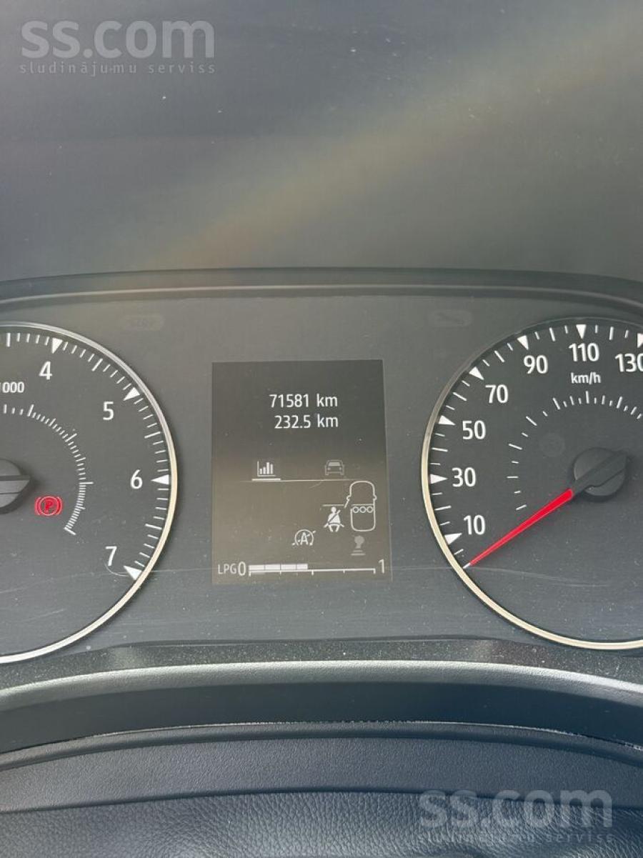 Grey Dacia Sandero 2021 in Jelgava, with an engine capacity of 1.00 L and mileage of 72 thousand km for 9500 €, photo 24 on AUTOMOTO.COM.LV