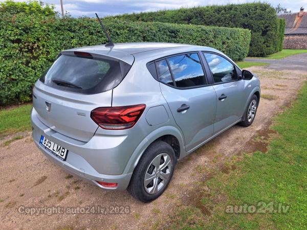 Grey Dacia Sandero 2021 in Tartu, with an engine capacity of 1.00 L and mileage of 69 thousand km for 7200 €, photo 4 on AUTOMOTO.COM.LV
