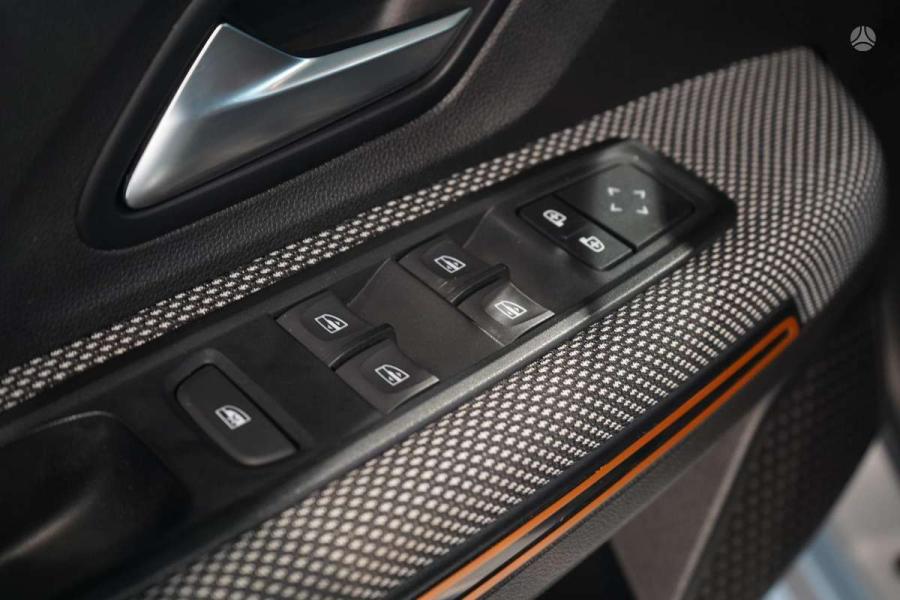 Pelēks Dacia Sandero 2021 Viļņa, ar dzinēja tilpumu 1.00 L un nobraukumu 112 tūkst. km par 9900 €, foto 19 vietnē AUTOMOTO.COM.LV