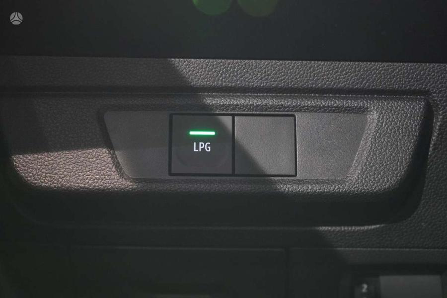 Pelēks Dacia Sandero 2021 Viļņa, ar dzinēja tilpumu 1.00 L un nobraukumu 112 tūkst. km par 9900 €, foto 20 vietnē AUTOMOTO.COM.LV