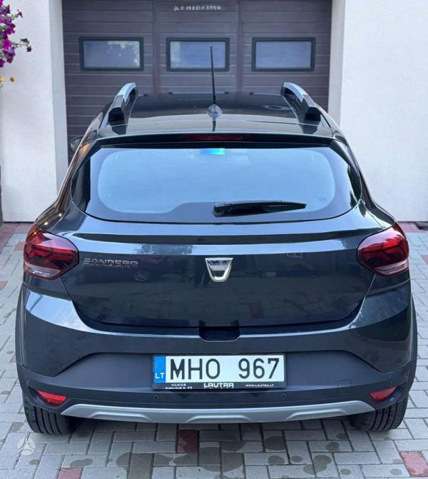 Grey Dacia Sandero 2022 in Vilnius, with an engine capacity of 1.00 L and mileage of 40 thousand km for 12490 €, photo 7 on AUTOMOTO.COM.LV