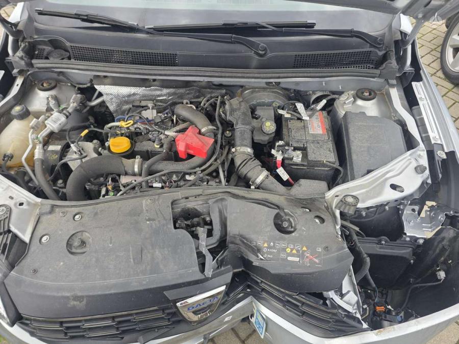 Pelēks Dacia Sandero 2022 Tauragė, ar dzinēja tilpumu 1.00 L un nobraukumu 47 tūkst. km par 4200 €, foto 7 vietnē AUTOMOTO.COM.LV