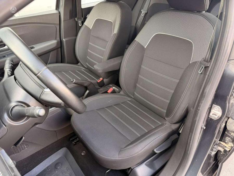 Grey Dacia Sandero 2023 in Vilnius, with an engine capacity of 1.00 L and mileage of 49 thousand km for 10950 €, photo 12 on AUTOMOTO.COM.LV