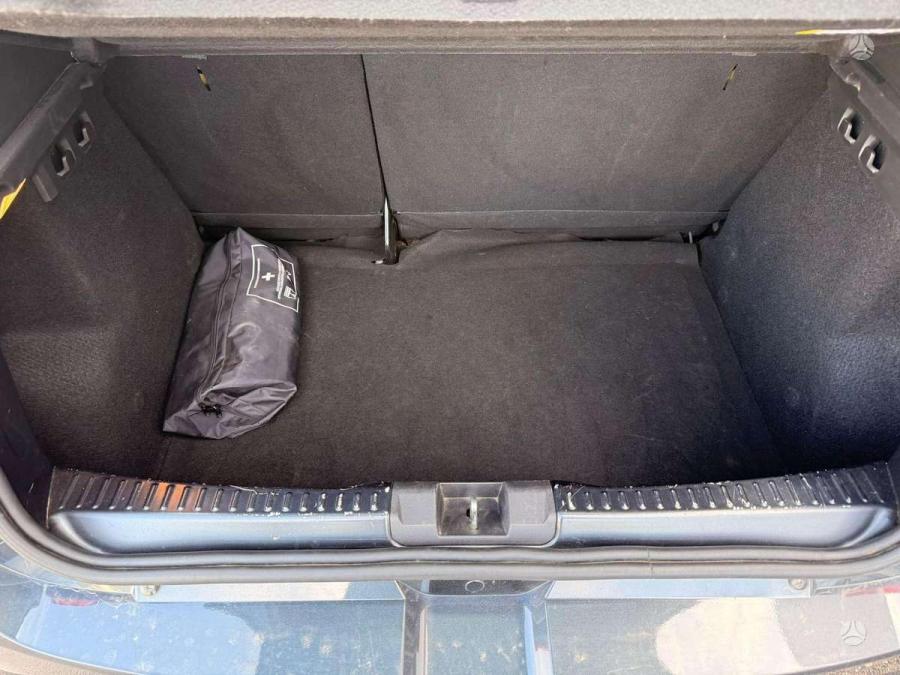 Grey Dacia Sandero 2023 in Vilnius, with an engine capacity of 1.00 L and mileage of 49 thousand km for 10950 €, photo 20 on AUTOMOTO.COM.LV