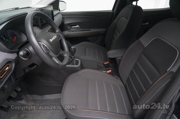 Pelēks Dacia Sandero 2023 Tallina, ar dzinēja tilpumu 1.00 L un nobraukumu 59 tūkst. km par 11990 €, foto 7 vietnē AUTOMOTO.COM.LV