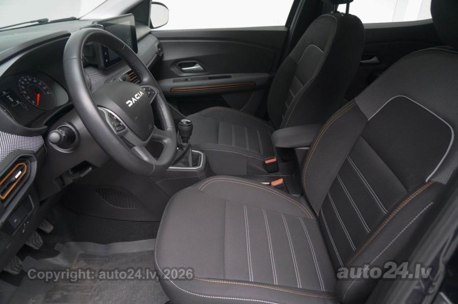 Pelēks Dacia Sandero 2023 Tallina, ar dzinēja tilpumu 1.00 L un nobraukumu 59 tūkst. km par 11990 €, foto 8 vietnē AUTOMOTO.COM.LV