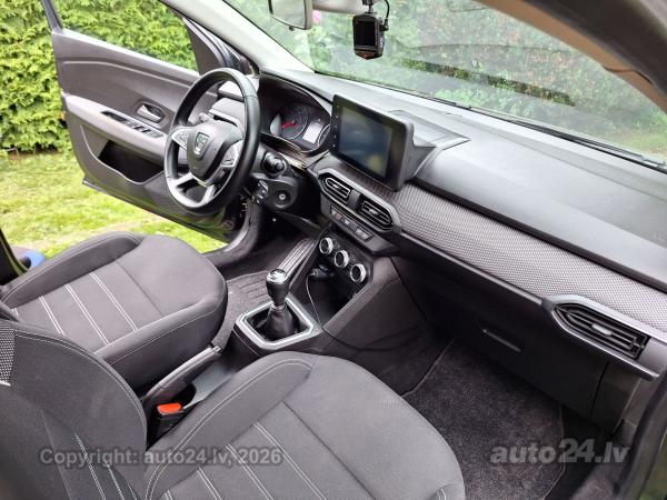 Grey Dacia Sandero 2023 in Tallinn, with an engine capacity of 1.00 L and mileage of 26 thousand km for 14990 €, photo 7 on AUTOMOTO.COM.LV