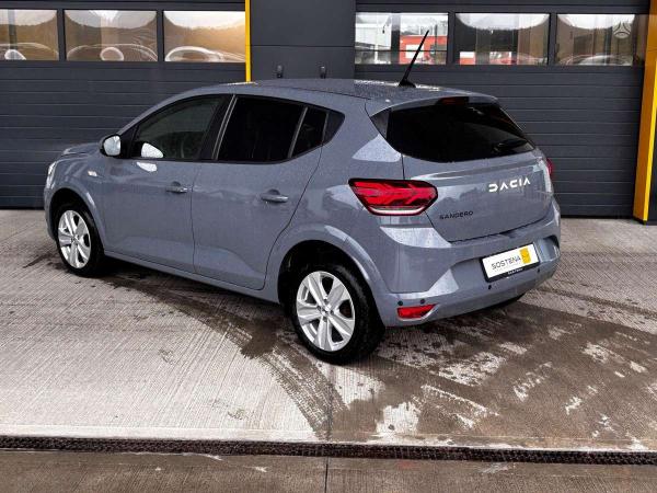 Pelēks Dacia Sandero 2023 Viļņa, ar dzinēja tilpumu 1.00 L un nobraukumu 25 tūkst. km par 12500 €, foto 2 vietnē AUTOMOTO.COM.LV
